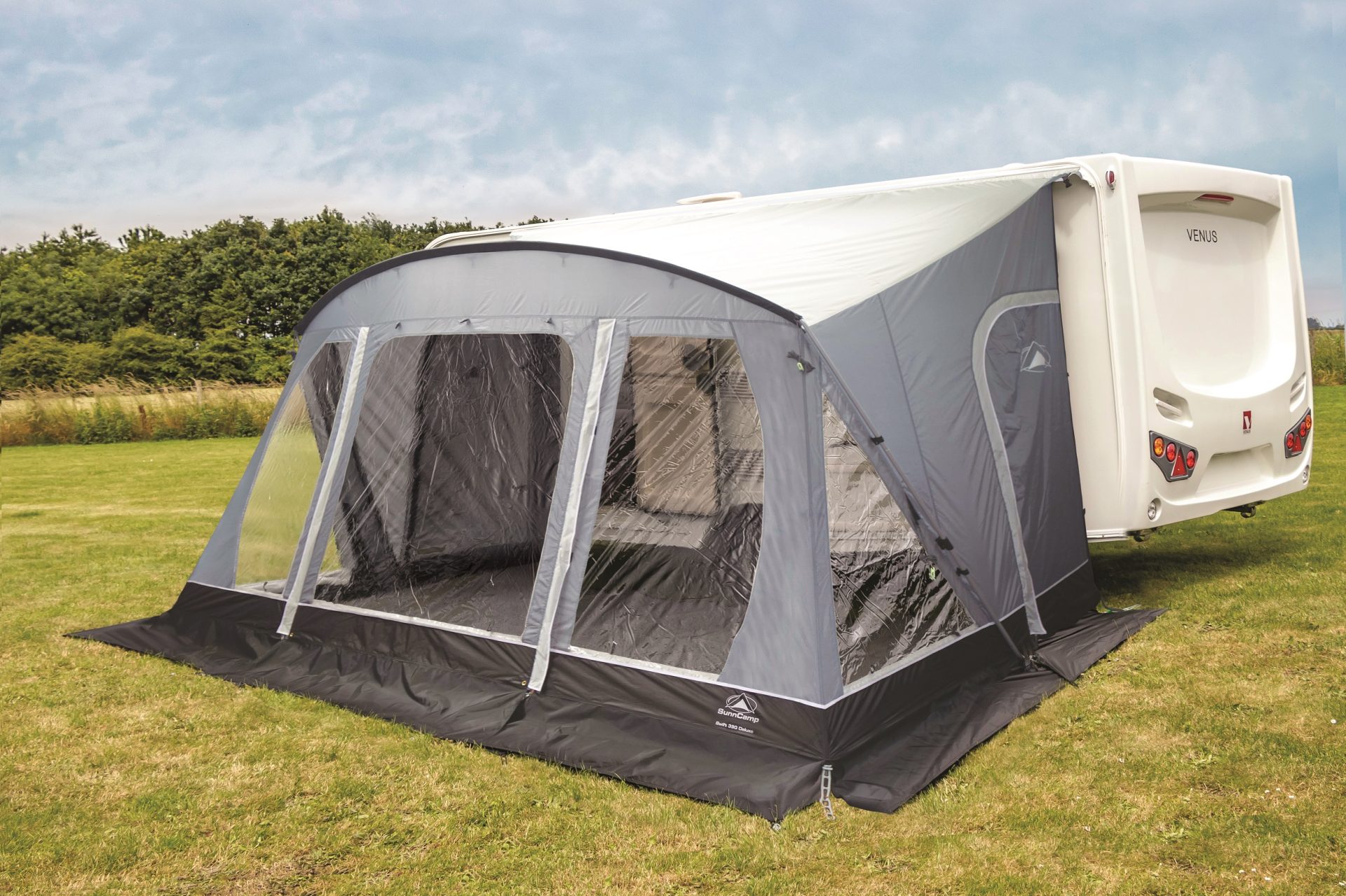 SunnCamp Swift 390 Deluxe SC Awning - 2025 - Camping International